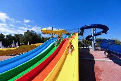 Chine ODM Parc aquatique de Dapeng Enfants Équipement de piscine Jeux Slide en fibre de verre à vendre