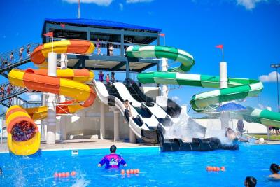 Chine Plaisirs pour les enfants, toboggan en fibre de verre pour piscine commerciale à vendre