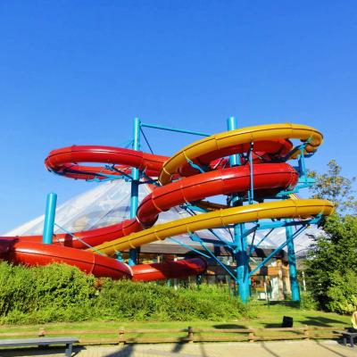Chine Parcs aquatiques pour adultes Équipement de piscine de petite taille Jeux de toboggan en spirale unique à vendre