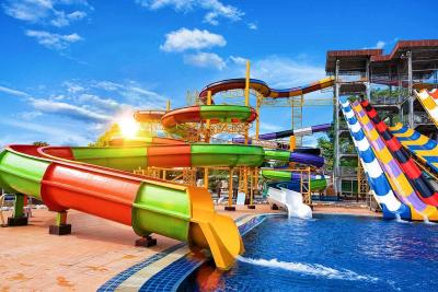 Chine Parcs aquatiques divertissement aquatique équipement de natation en fibre de verre piscine grands toboggans en fibre de verre attraction à vendre