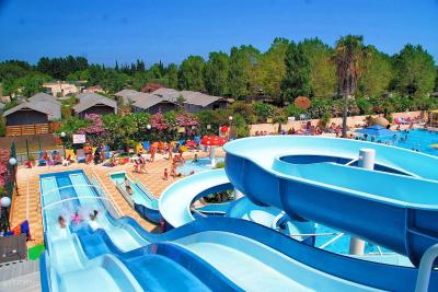 Chine Parcs aquatiques Amusement Équipement de jeux aquatiques Glissière en fibre de verre pour enfants à vendre