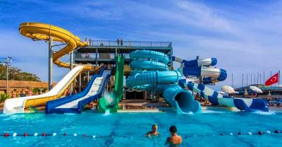 China Height 5-12 Meters Water Park Slide Swimming Pool Set Customized for sale