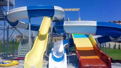 Chine OEM Jeu en plein air équipement de parc aquatique aire de jeux grand toboggan en fibre de verre pour enfants à vendre