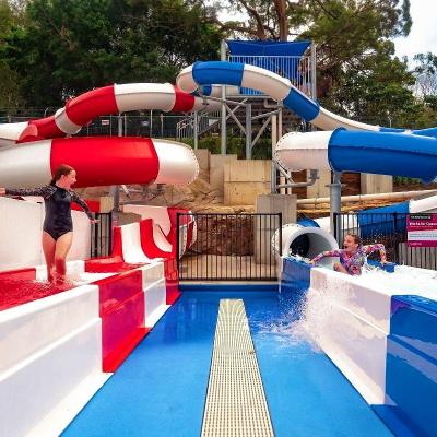 Китай Водный парк оборудование развлечения летняя игра стекловолокно горка для взрослых продается