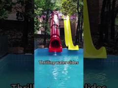 Parque aquático ao ar livre Animação Jogos infantis em piscinas de água