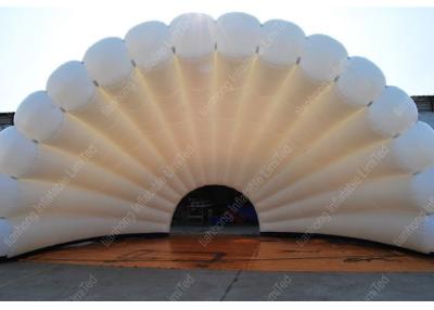 Cina Grande tenda gonfiabile bianca per il partito, cupola gonfiabile attraente del ragno in vendita