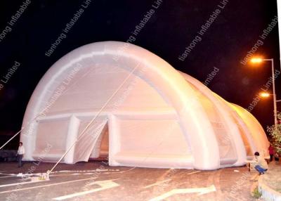 Cina Tenda gonfiabile per nozze, tenda della cupola di campeggio gonfiabile bianca in vendita