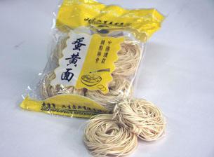 中国 低脂肪楕円形の丸型400gのうどんの卵ヌードル 販売のため
