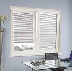 China Insulated Glass with Built-in Shutters of 4-19mm Thickness Is Suitable for Doors and Windows for sale