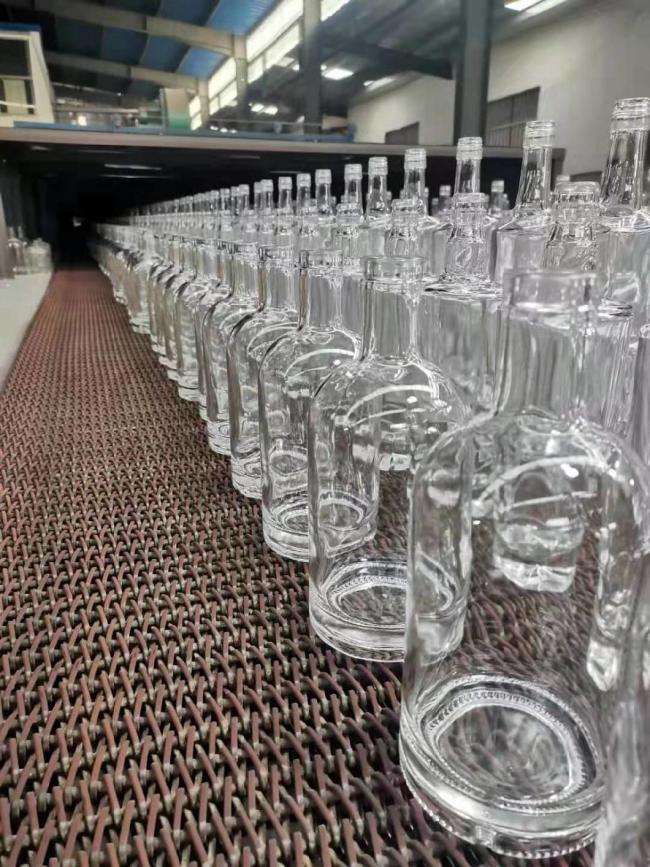 Custom Printed 375ml 500ml 750ml Flint Glass Vodka Bottle with Stopper