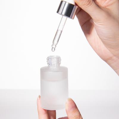 China 10ml 1oz Dropper Bottle Amber Glass  Dropper Bottles With Bamboo Lid for sale