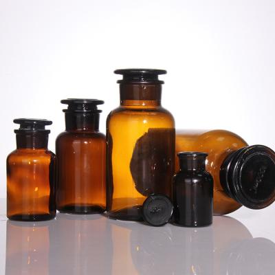 China Duidelijke bruine amber glas flessen voor geneesmiddelen pot 125 ml 250 ml 500 ml 1000 ml Te koop
