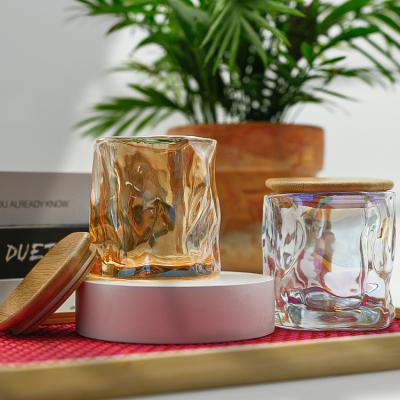 Cina Lussureggiante a sfera 250ml 8oz Conti di candele di vetro trasparente a ghiaccio rotondo con coperchio in vendita