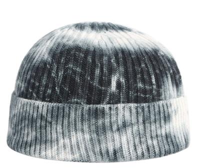 Cina I Beanies ed i cappucci acrilici della tintura 100 del legame delle donne Cuffed l'inverno caldo tricottano il cappuccio del cranio del cappello dell'orologio in vendita