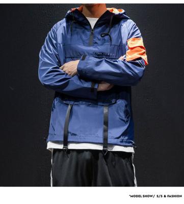 Cina I rivestimenti leggeri incappucciati della giacca a vento del pullover di nylon degli uomini impermeabilizzano in vendita