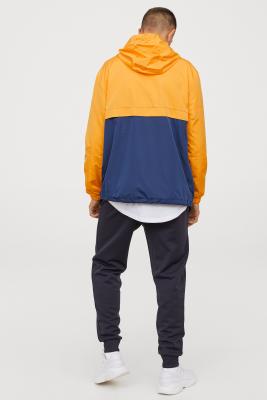 Cina Pullover leggero impermeabile 100% del rivestimento della giacca a vento della fibra di poliestere incappucciato in vendita