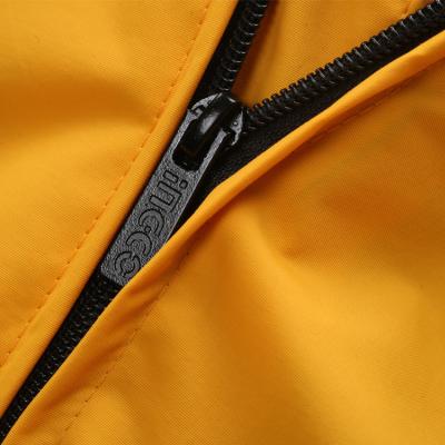 Cina Vestiti standard di sport dello spessore della O del collo degli uomini all'aperto incappucciati su misura del rivestimento in vendita