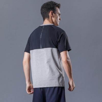 China Der Rundhalsausschnitt-des kurzen Ärmels schneller trocknender Sport-T-Shirt Männer Spitze, die lose Eignungs-Kleidung laufen lässt zu verkaufen