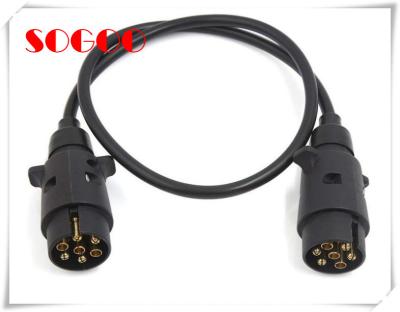 Chine Câbles équipés faits sur commande d'industrie moulant le terminal d'anneau de cable connecteur à vendre