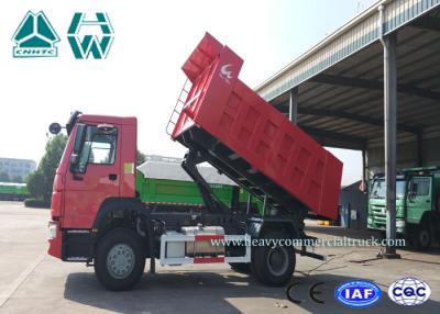 China Red Howo Heavy Mining Trucks 4 X 2 Light Weight With Durable Structure for sale