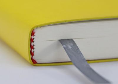中国 ビジネス ノートのための伸縮性があるレモン色のペーパー カバー ノートのオフセット ペーパー 販売のため