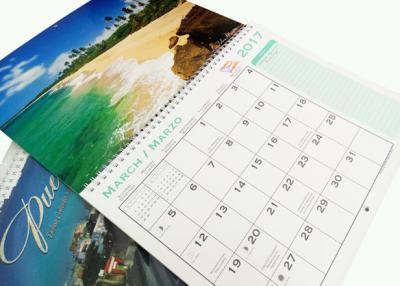 Cina Stampa d'attaccatura di colore pieno dei calendari murali della carta patinata del grippaggio a spirale per la società in vendita