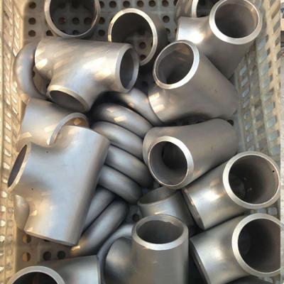 China Alloy Steel Seamless Pipe Connecting Weld End Type A234W 12