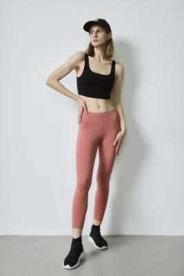 China Black Yoga Wear  Custom Base Layer 7/8 Leggings High Waist  Cropped Sports Bra for sale