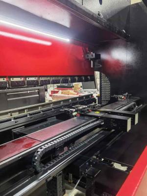 Cina Lmrm Tools Macchina piegatubi per staffa CNC con freno idraulico in lamiera 130T in vendita