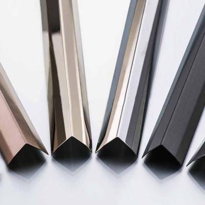 China Metal Silver Trim Edge Trim Molding 201 304 316 Mirror Hairline Brushed Finish for sale