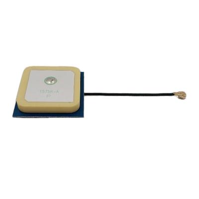 Cina Mini antenna a chip GPS con intensità di polarizzazione R.H.C.P. e rapporto assiale massimo di 3 dB in vendita