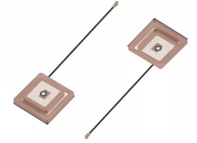 Cina DC3.3-5.0V Tensione di alimentazione R.H.C.P. Polarizzazione GNSS mobile Antenna GPS anti-interferenza in vendita