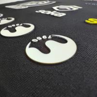 China Matte Silicone Heat Transfer Logo - Custom Flat Screen Printing with Water-Based Inks and Multi-Layer Application for sale