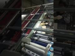 Drie Tegen de Vertoningstribunes van het Rijenkarton voor het Verkopen van de Geneeskunde van de Pijnhulp
