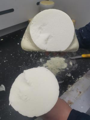 중국 크림 시간 3-5초 폴리유레탄 스프레이 단단한 폼 혼합 벽과 지붕에 대한 폴리올 판매용