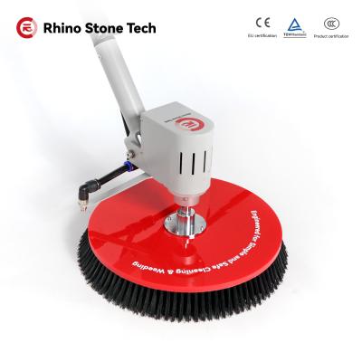 Китай 34 см 2,7 кг Автоматическое оборудование для очистки солнечных панелей Литиевые батареи Чистка фотоэлектрических панелей продается