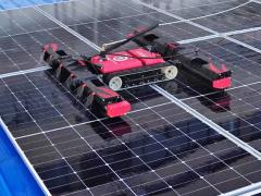 Distance-Operated Robot Cleaning Crawler Solar Panel Dust Buster Solution PV Prevention Cleaner