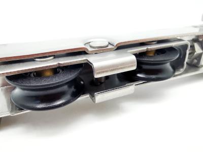 Cina Rulli di porta scorrevole in nylon 21*20 ruota di finestra in acciaio inossidabile in vendita