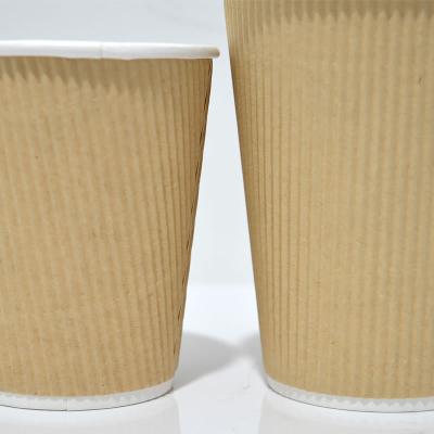 China Parede reciclável do Tripple dos copos de papel da ondinha do PLA 12oz Kraft de 90MM picosegundo para o café à venda
