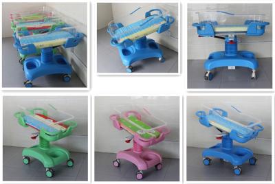 China Medisch ziekenhuis Baby Cart Trolley Bed Home Gebruik ABS Basin Steel Frame for sale