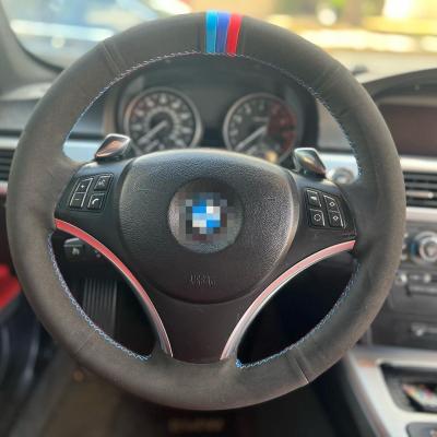 Cina Copertura del volante cucita a mano con filo nero per BMW E90 E91 E92 E93 E87 E81 E82 E88 X1 E84 in vendita