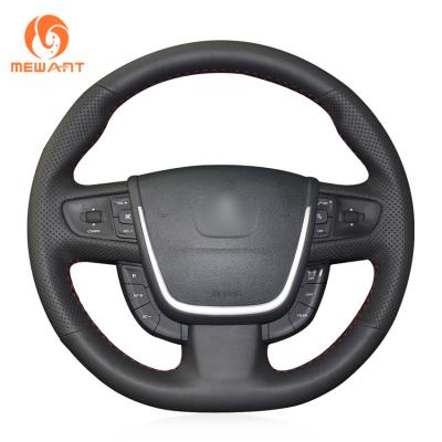 China Handgestikt rood draad zwart kunstmatig leer stuurbekleding voor Peugeot 508 508 SW 2011-2018 Te koop