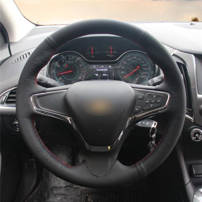 China Acessórios de interiores de carros Couro genuíno preto Custom DIY Volante para Chevrolet Cruze 2015 Volt 2016 2017 à venda