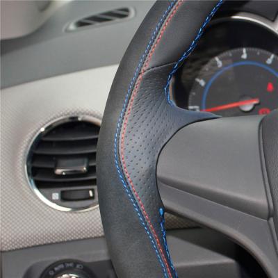 中国 自動車用品 黒 本物の真皮 スウェード 手縫い ステアリングホイールのカバー シェブロレット オルランド 2010 2011 2012 2013 2014 2015 販売のため