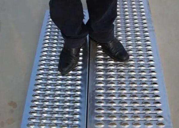 Quality 120mm-1000mm Channel Width Anti Skid Metal Plate for Industrial Flooring Solutions for sale