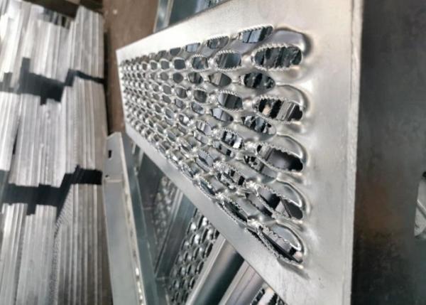 Quality 120mm-1000mm Channel Width Anti Skid Metal Plate for Industrial Flooring for sale