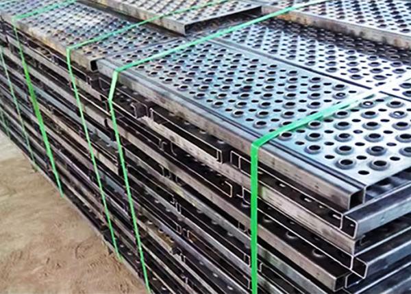 Quality Thickness 1/3mm 304/ 316 Stainless Steel Perforated Metal Sheet For Decoration for sale