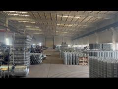 Recinto de malla de alambre de hierro galvanizado de la granja de color plateado con recubrimiento de zinc sumergido en caliente para una fácil instalación