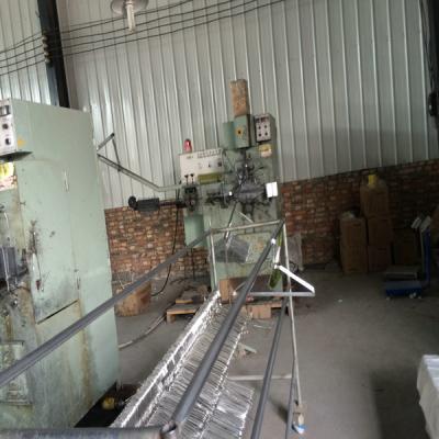 China Laundry Galvanized Wire Hangers Q195 Iron Material High Temperature Resistance for sale