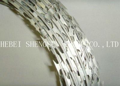 China ISO9001 Hot Dipped Razor Barbed Wire With 0.45mm - 0.65mm Cross Razor for sale